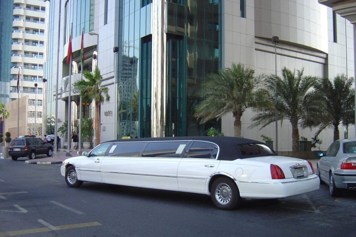 Royal Business Class: Luxury Limo Service in Connecticut